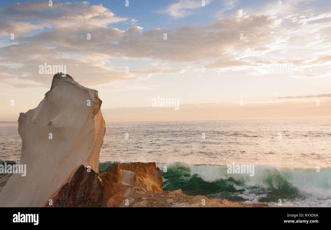 People looking ocean hi-res stock photography and images - Alamy