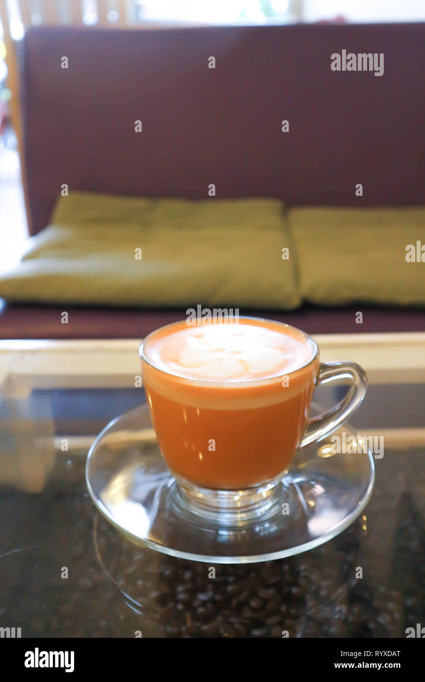 Thai tea,hot Thai tea or hot milk tea Stock Photo - Alamy