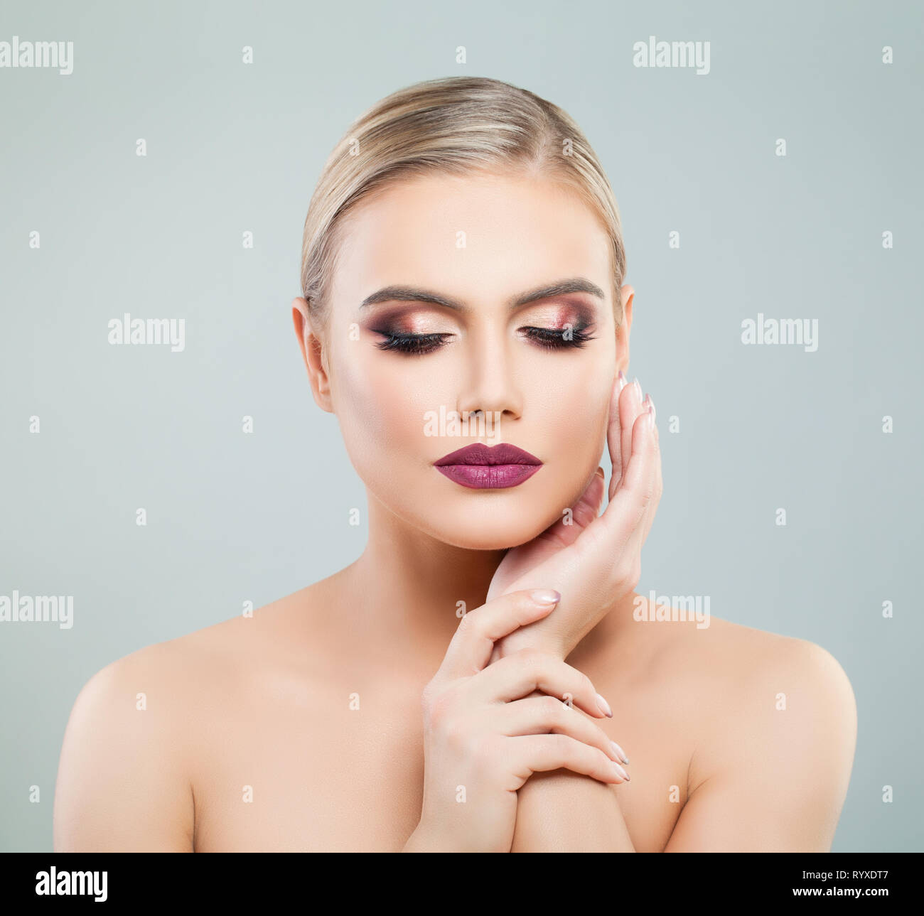 Perfect female face. Pretty young woman portrait Stock Photo - Alamy