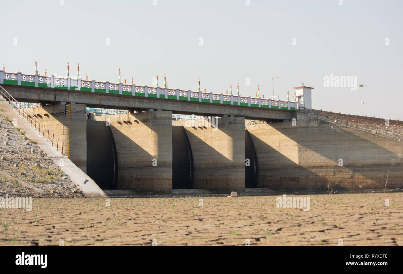 A dried up empty reservoir or dam during a summer heatwave, low ...