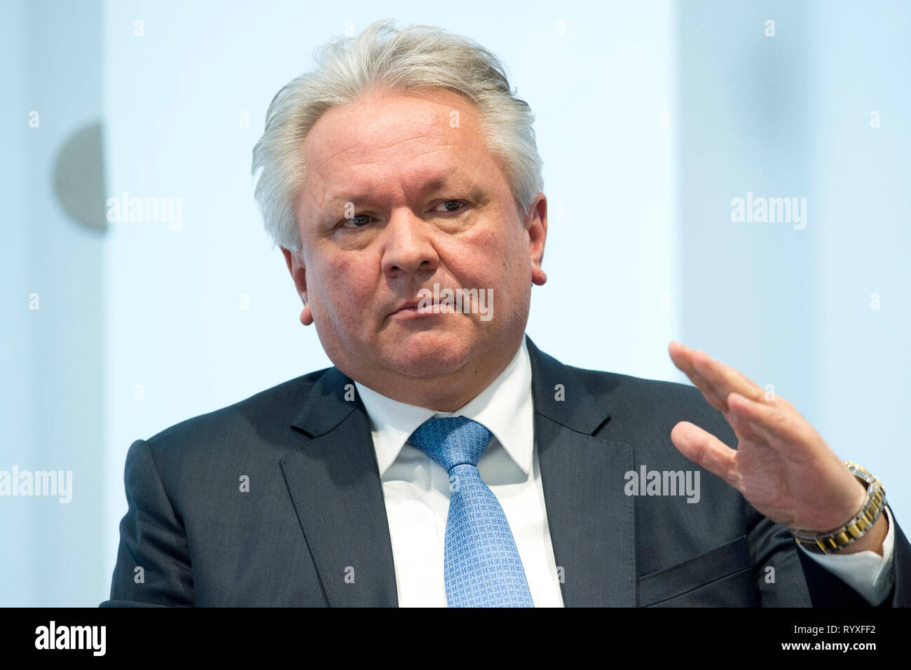 Duesseldorf, Deutschland. 13th Mar, 2019. Armin PAPPERGER, Management ...