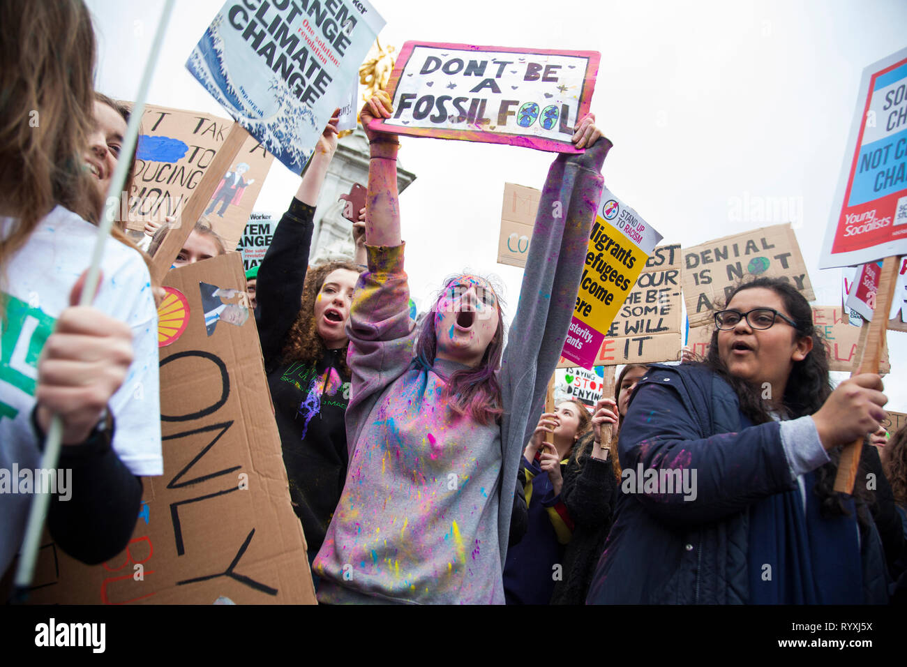 London, UK. 15th Mar, 2019. Thousands of students and young people ...