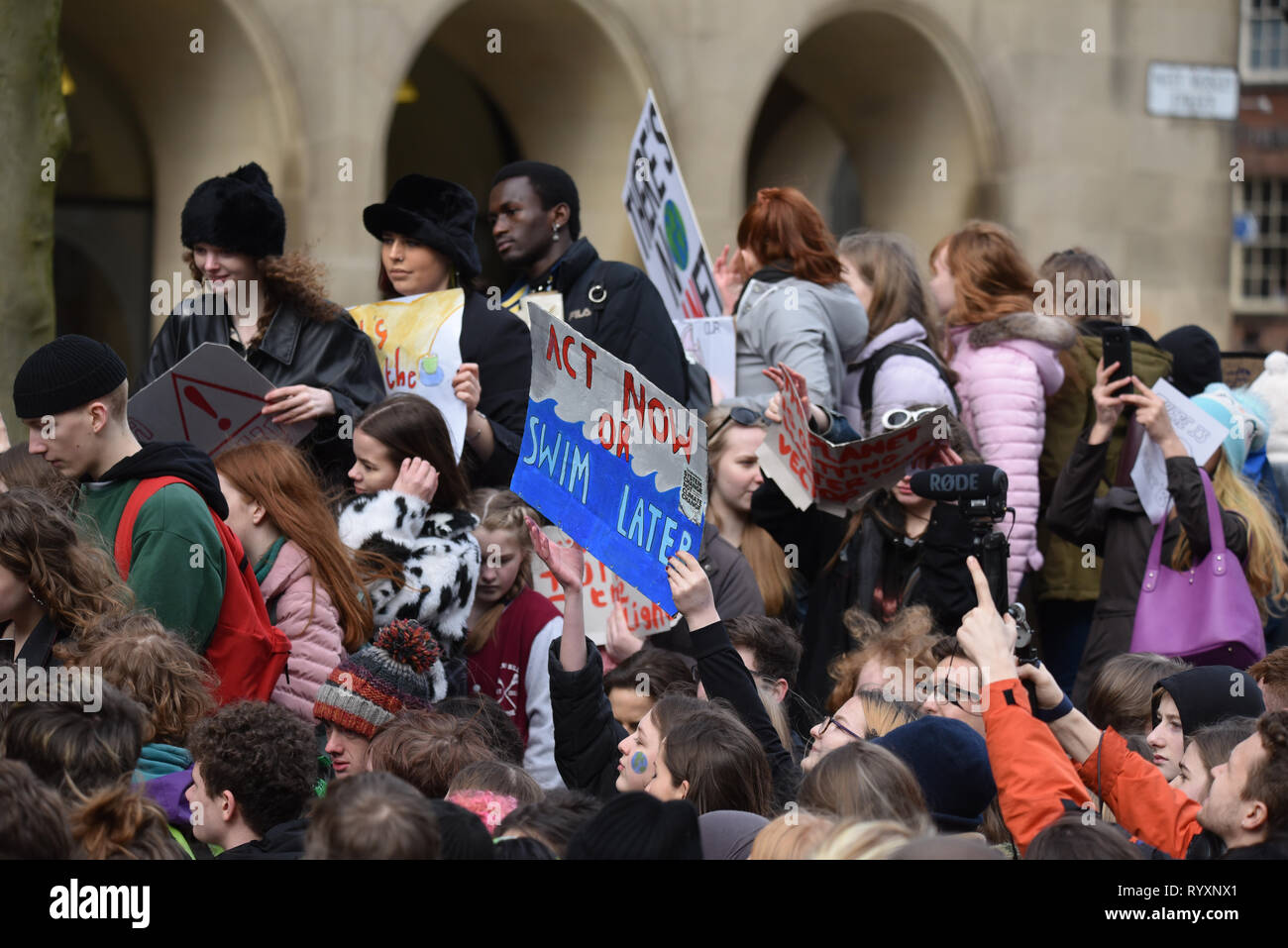 Manchester, UK, 15th March 2019. Pupils from schools across Manchester ...