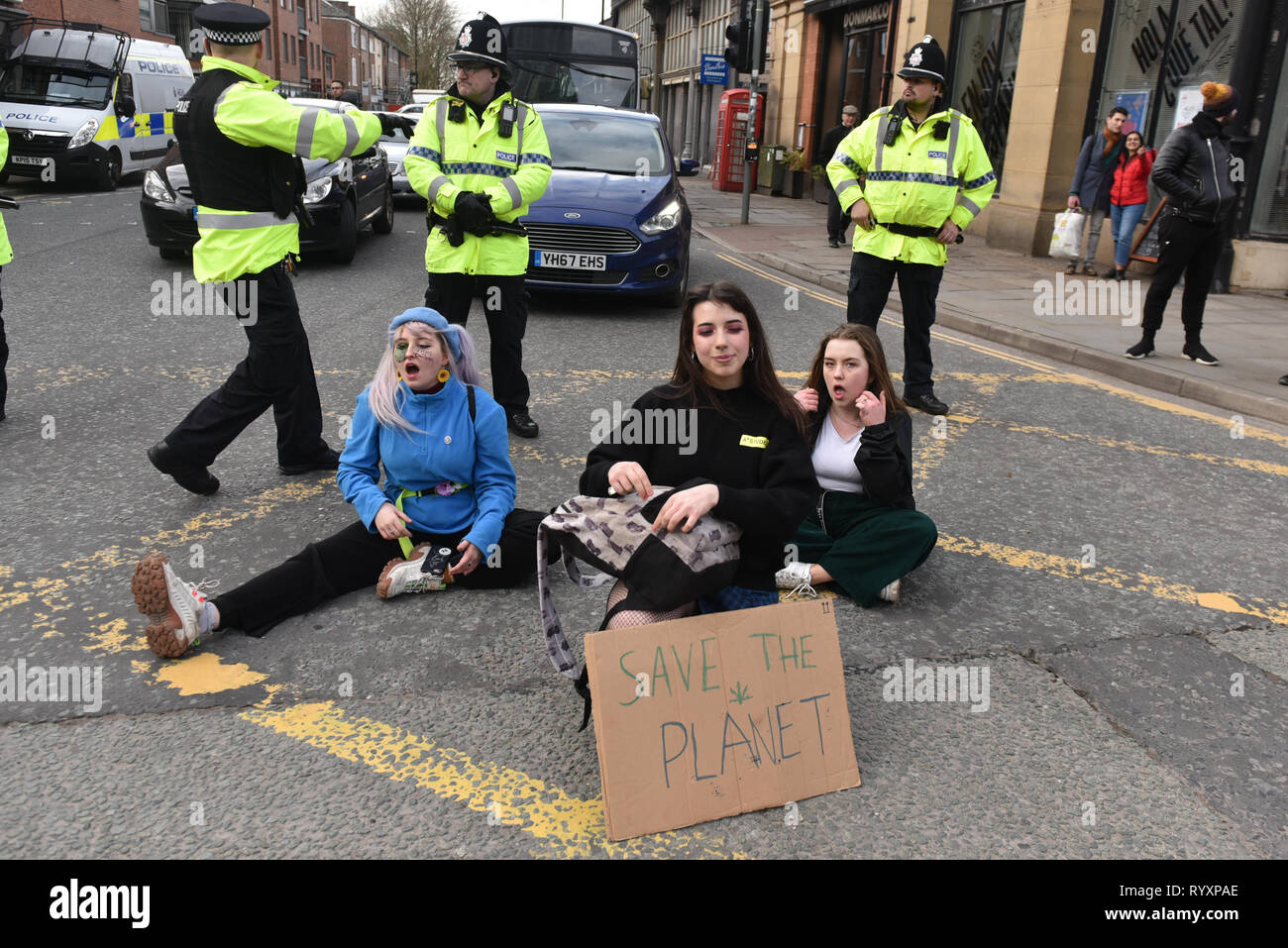 Manchester, UK, 15th March 2019. Pupils from schools across Manchester ...