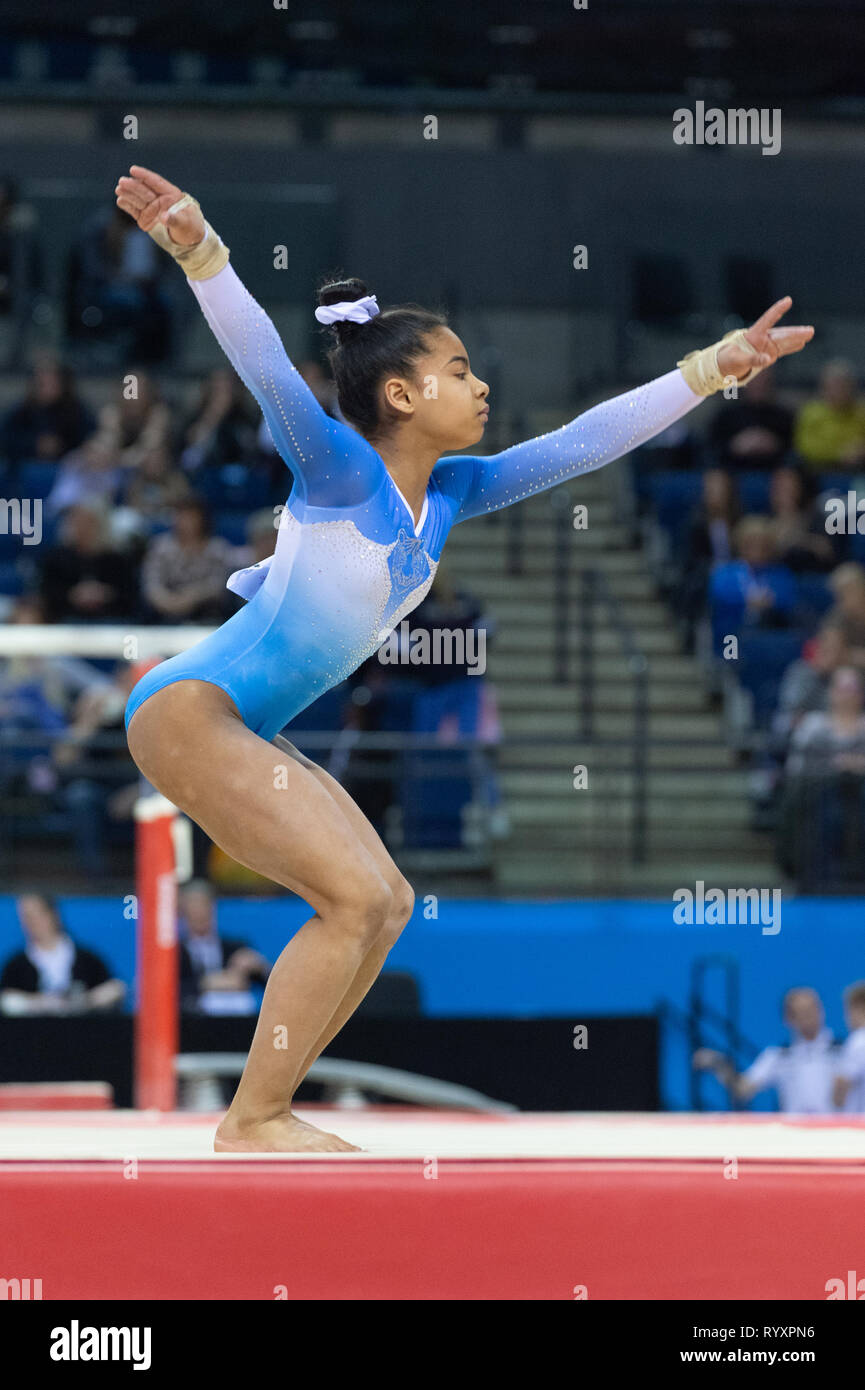 Elite gymnasts hi-res stock photography and images - Alamy