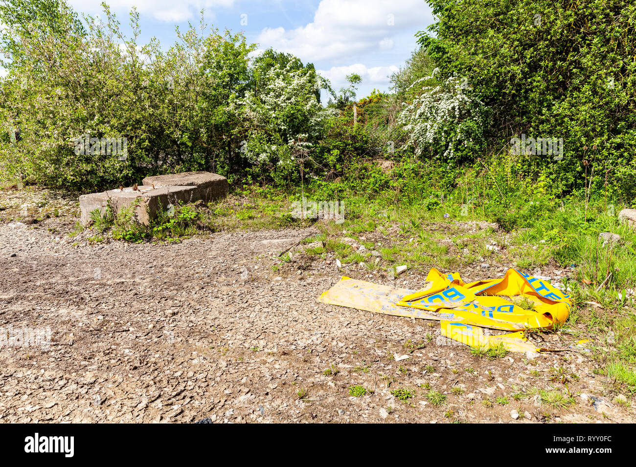 Old disused sand quarry in Doncaster, South Yorkshire Stock Photo - Alamy