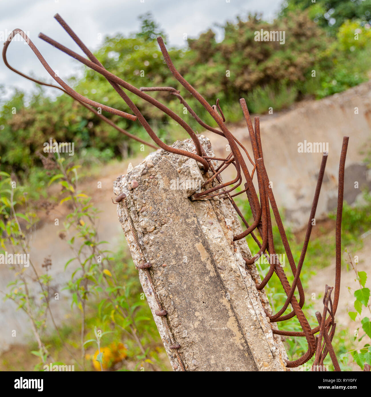 Old rebar hi-res stock photography and images - Alamy