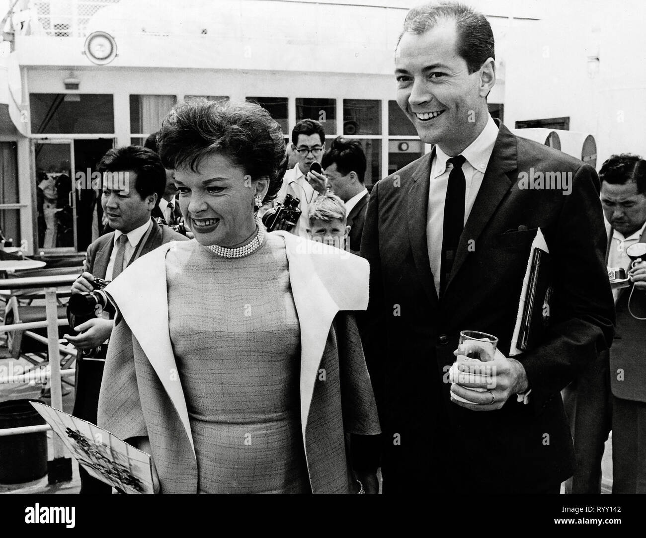 Judy Garland, Mark Herron, (1965) File Reference # 33751 796THA Stock ...