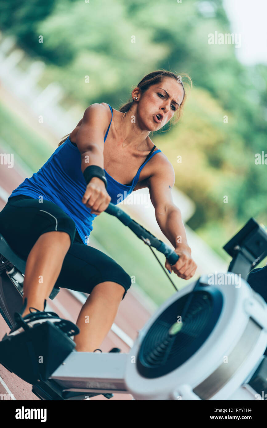 Rowing machine competition hi-res stock photography and images - Alamy
