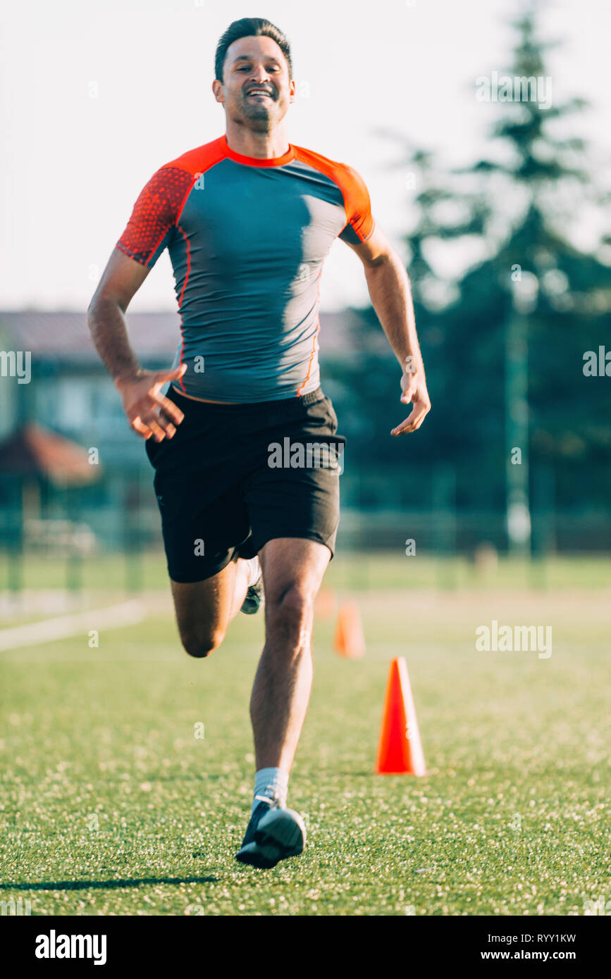 Strong man competition pulling hi-res stock photography and images - Alamy