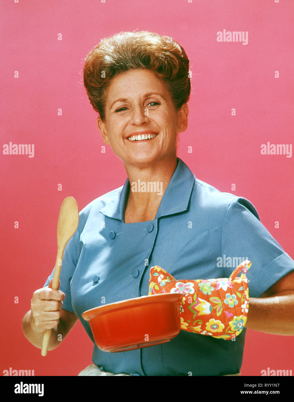 Ann B. Davis, "The Brady Bunch" circa (1971) ABC File Reference # 33751 ...