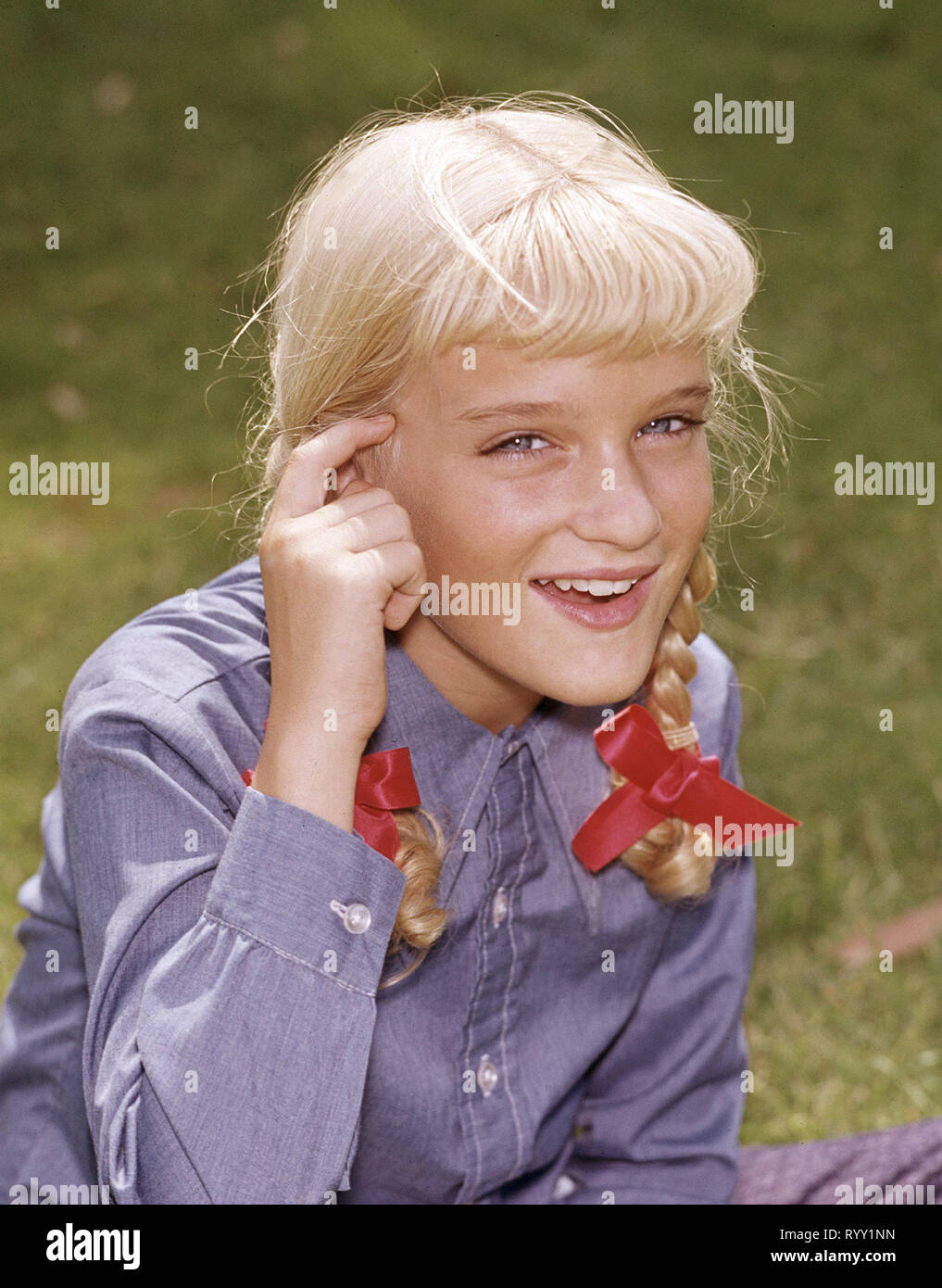 Susan olsen hi-res stock photography and images - Alamy