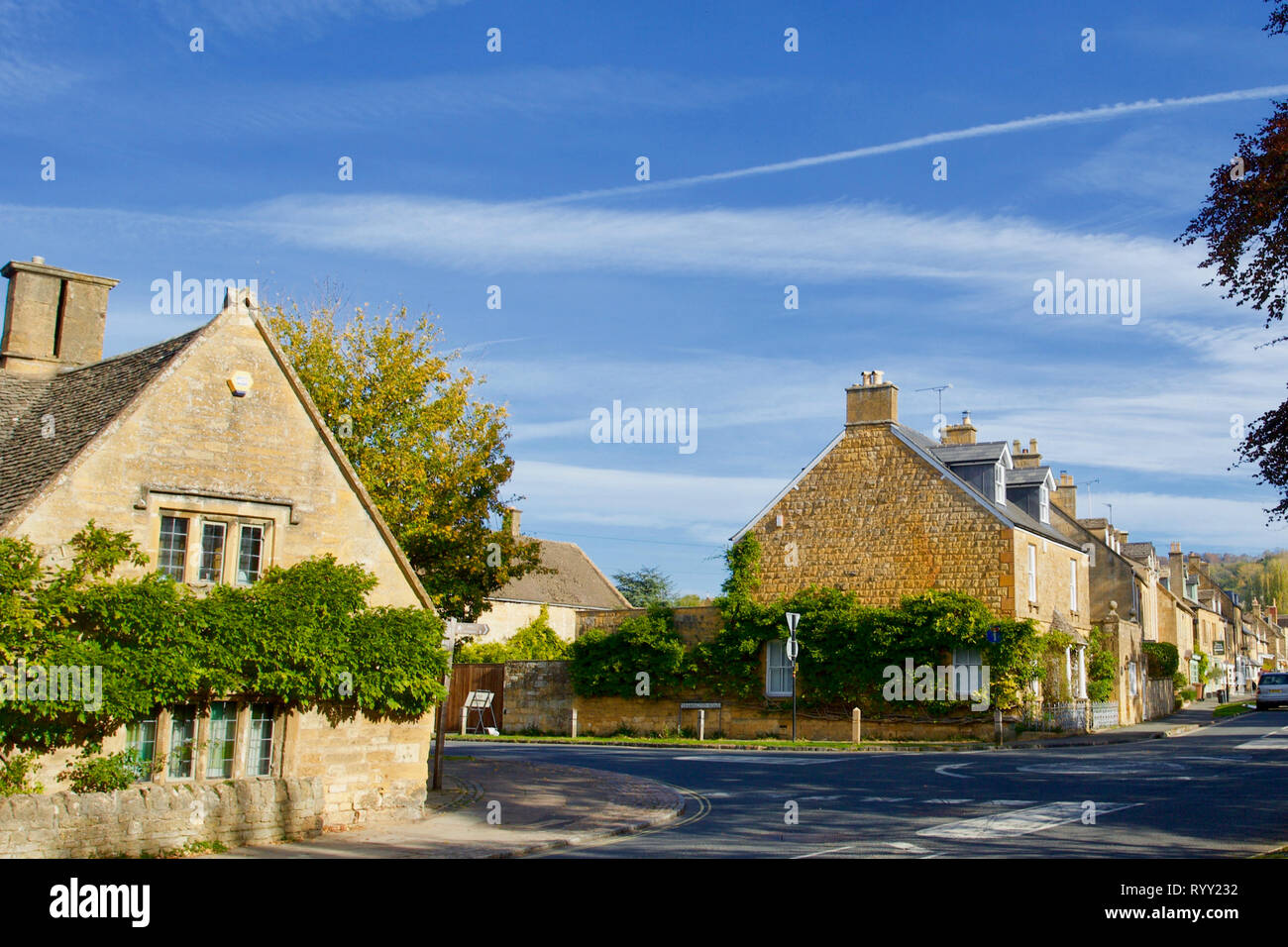 Broadway Cotswolds High Resolution Stock Photography and Images - Alamy