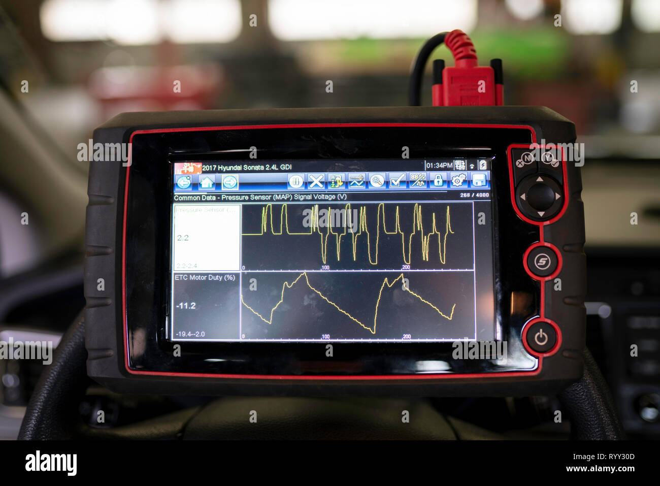 Car Emission Testing High Resolution Stock Photography and Images - Alamy