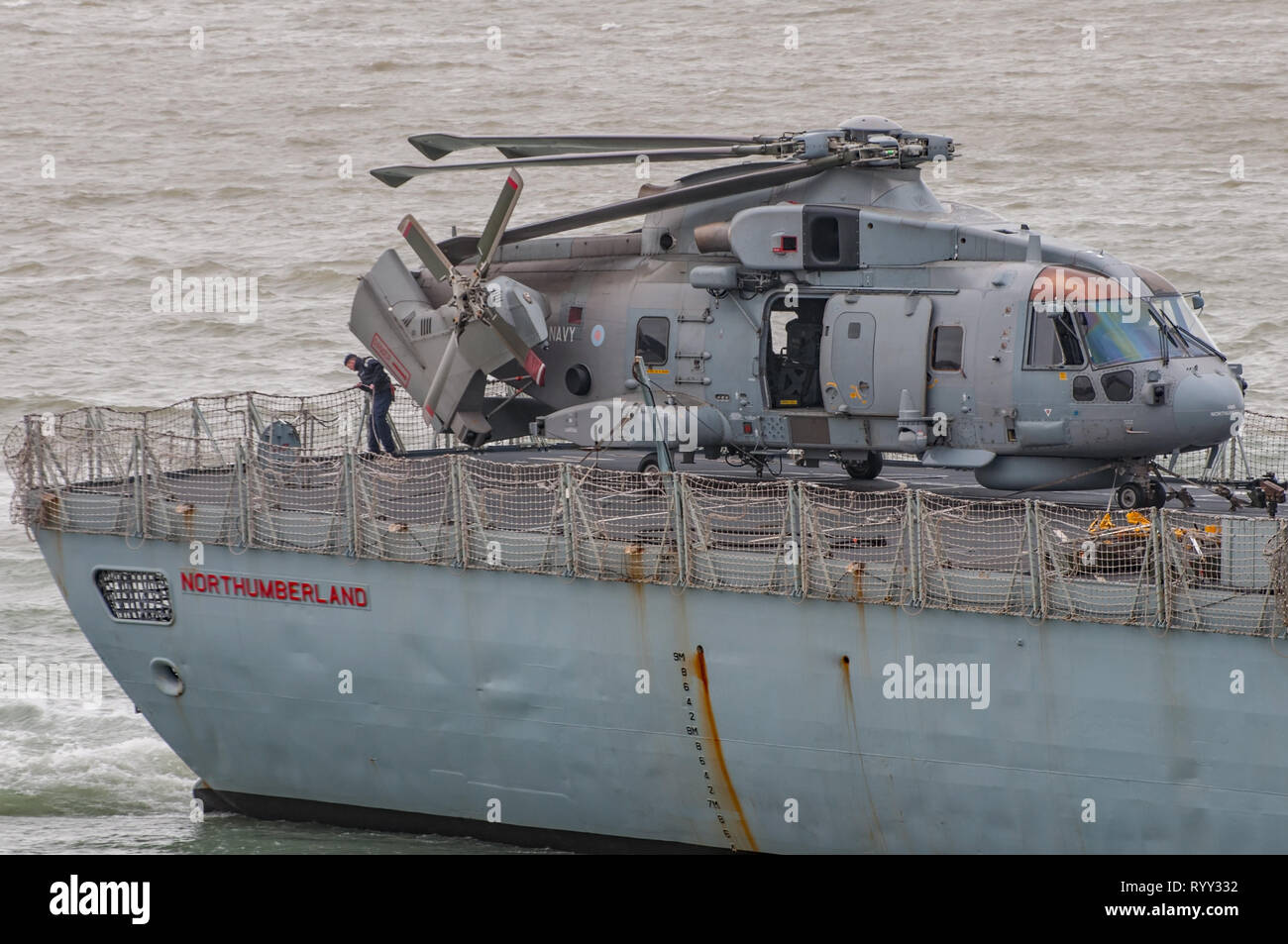 Towed Array Sonar Stock Photos & Towed Array Sonar Stock Images - Alamy