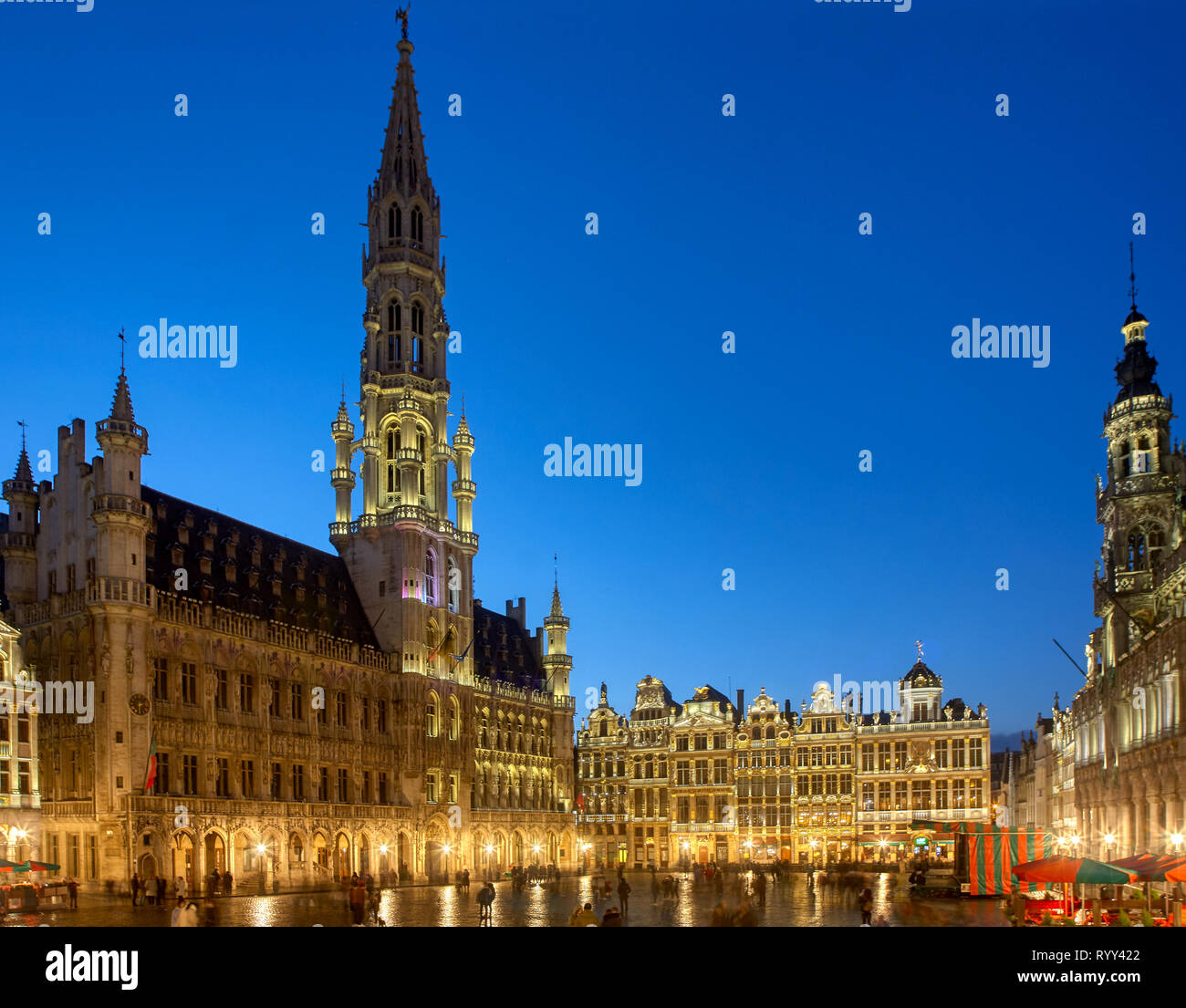 Brussels Town Hall on Grand Place, Belgium Stock Photo - Alamy
