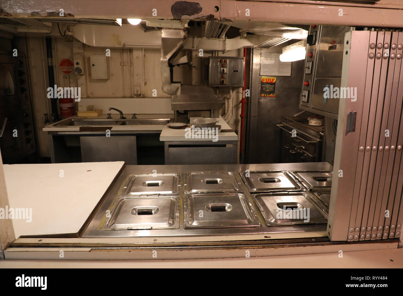 Destroyer HMAS Vampire at the Australian National Maritime Museum ...