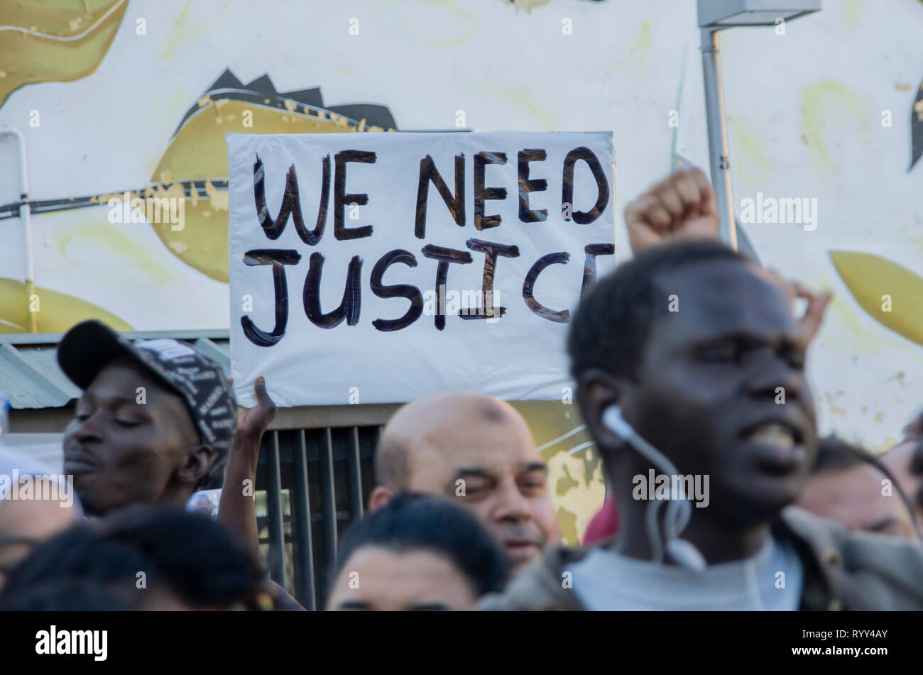 Nelson mandela young man hi-res stock photography and images - Alamy