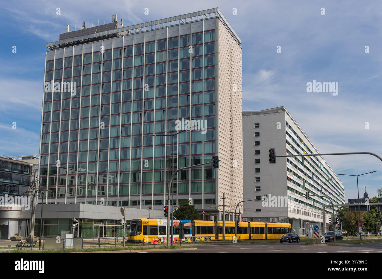 Soviet style buildings hi-res stock photography and images - Alamy