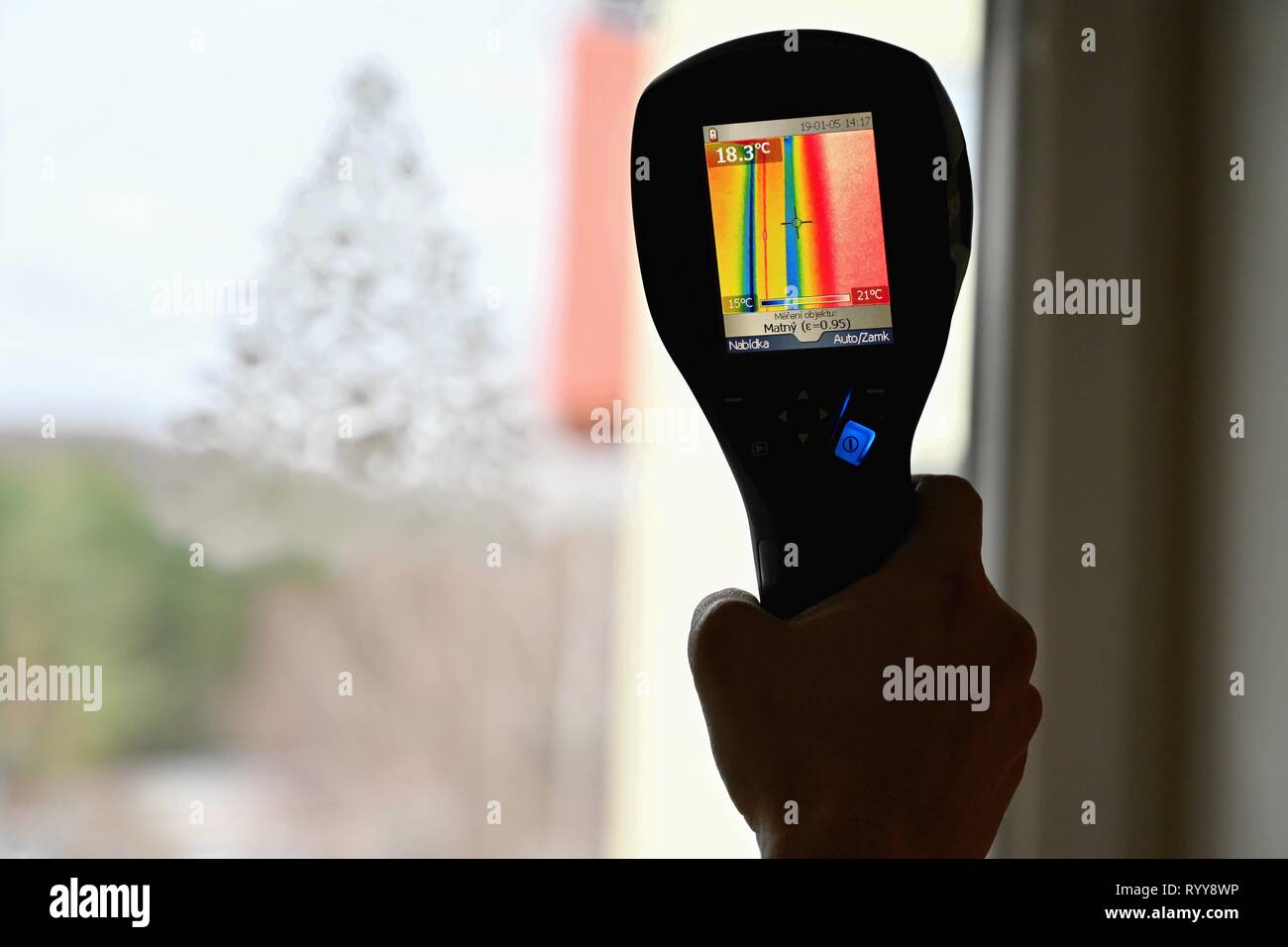 Hand thermal imaging camera to check temperature Stock Photo - Alamy