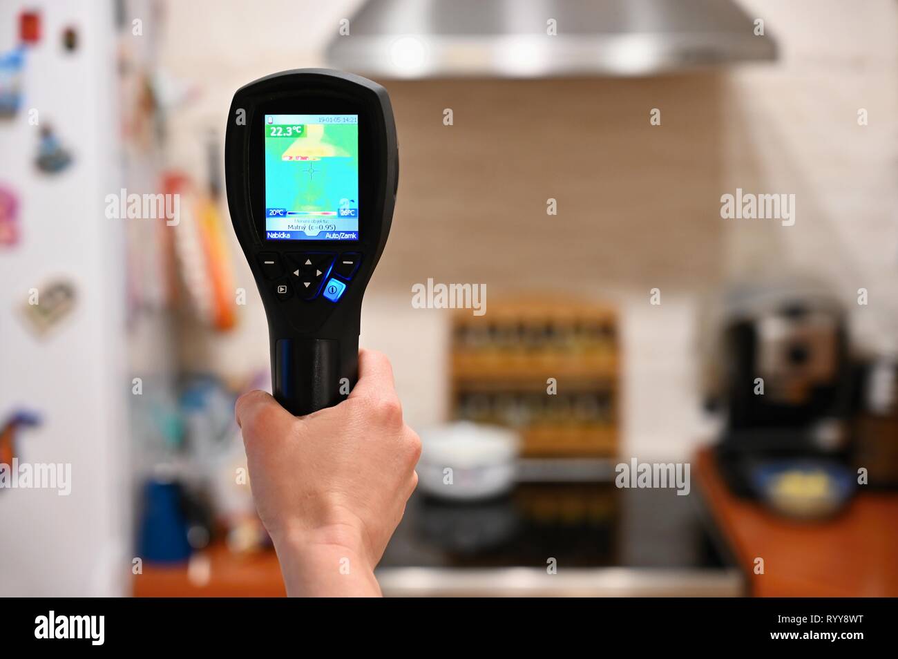 Hand thermal imaging camera to check temperature Stock Photo - Alamy