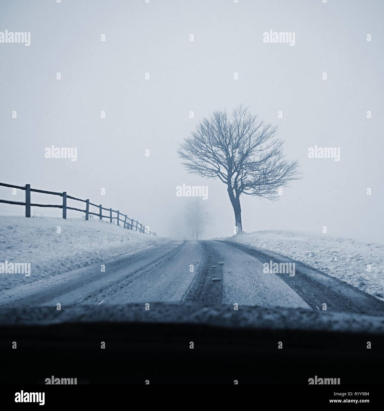 Car dashboard snow hi-res stock photography and images - Alamy