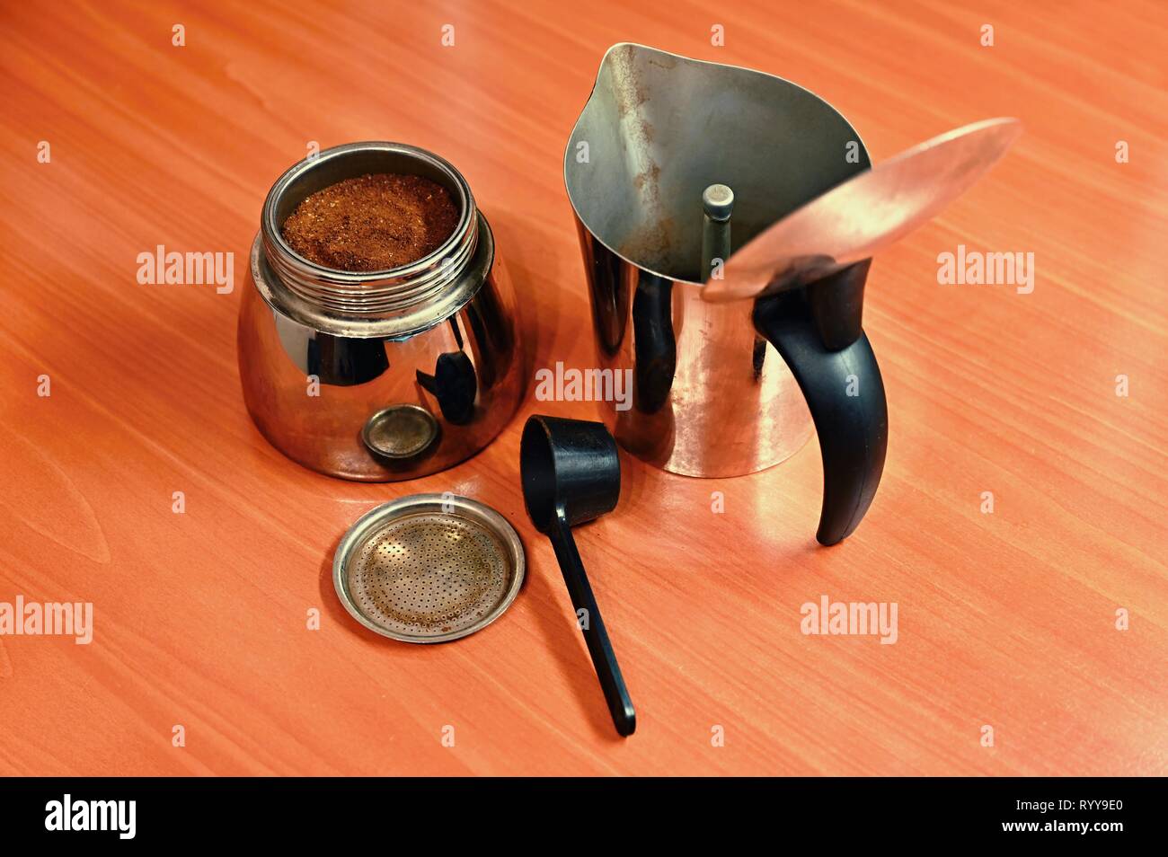 Pot preparation hi-res stock photography and images - Alamy
