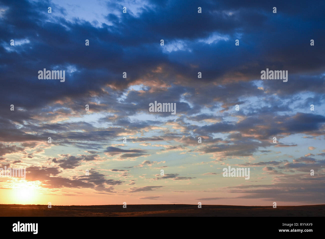 At dawn time hi-res stock photography and images - Alamy