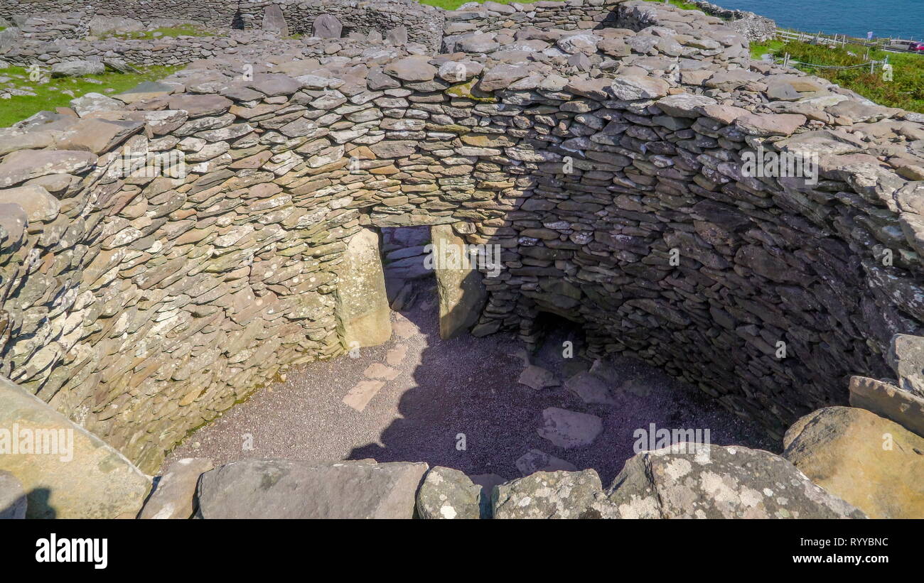 Closer look of the Beehive Hut in Ireland the rocks formed into hut in ...
