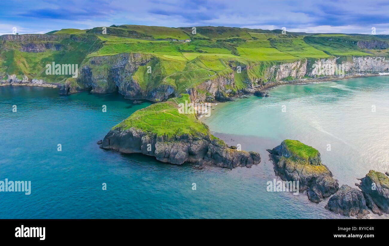 Landscape view of the Carrick-a-Rede Rope Bridge with the big ocean ...