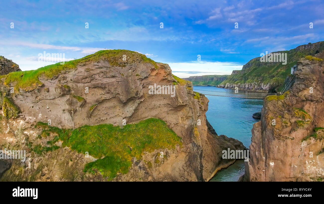 The amazing landscape view of the Carrick-a-Rede Rope Bridge and the ...