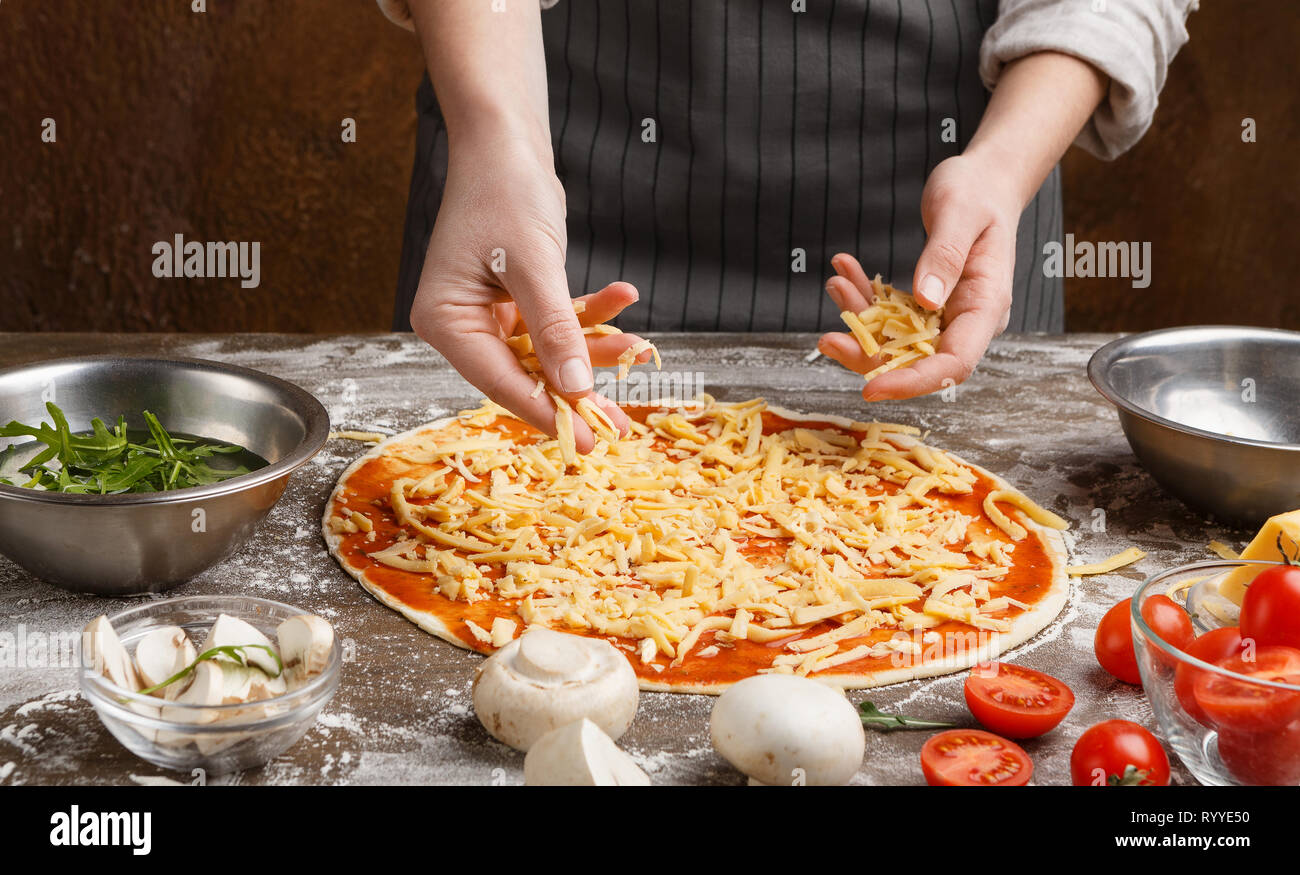 Female chef woman pizza hi-res stock photography and images - Alamy