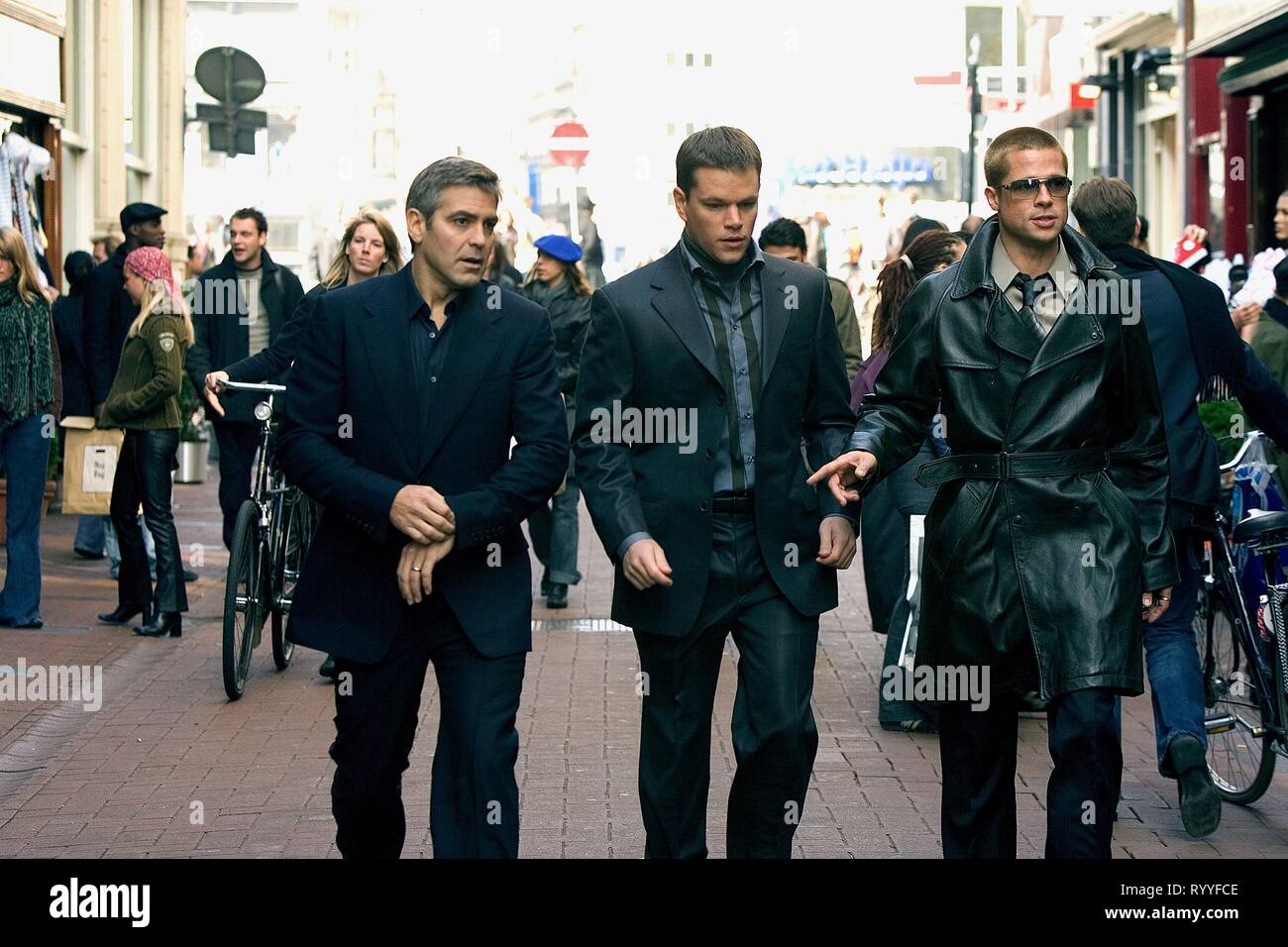 Brad Pitt George Clooney Oceans High Resolution Stock Photography and ...