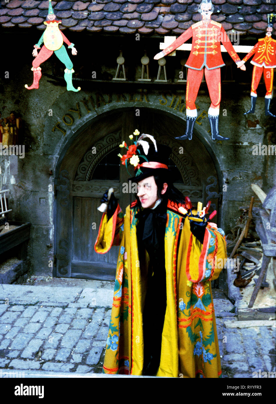 ROBERT HELPMAN, CHITTY CHITTY BANG BANG, 1968 Stock Photo - Alamy