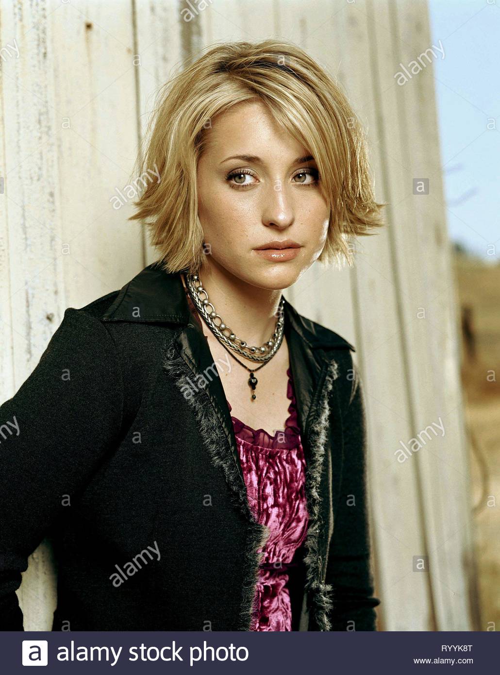 Allison Mack Smallville High Resolution Stock Photography and Images ...