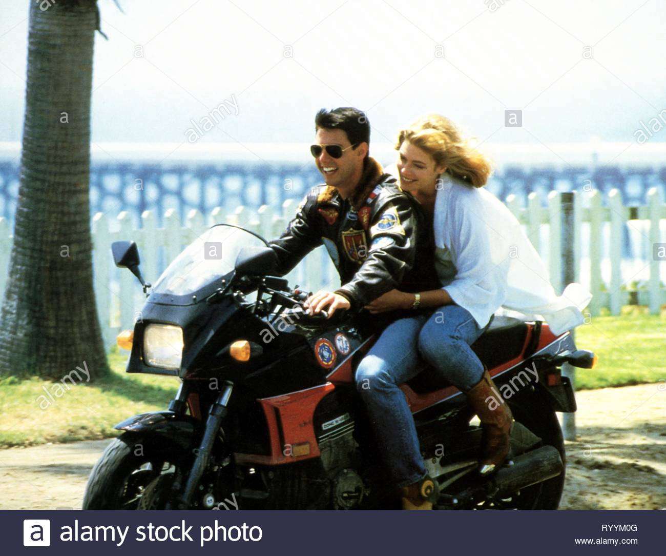 Top Gun 1986 Kelly Mcgillis High Resolution Stock Photography and ...