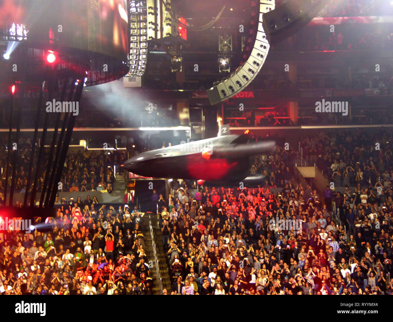 LOS ANGELES, CA - DECEMBER 19: A Spaceship flys over audience as Singer ...