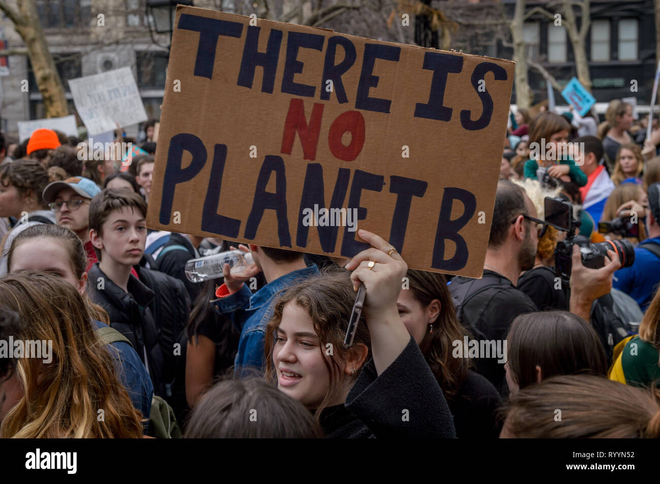 Climate change march 15 2019 usa hi-res stock photography and images ...