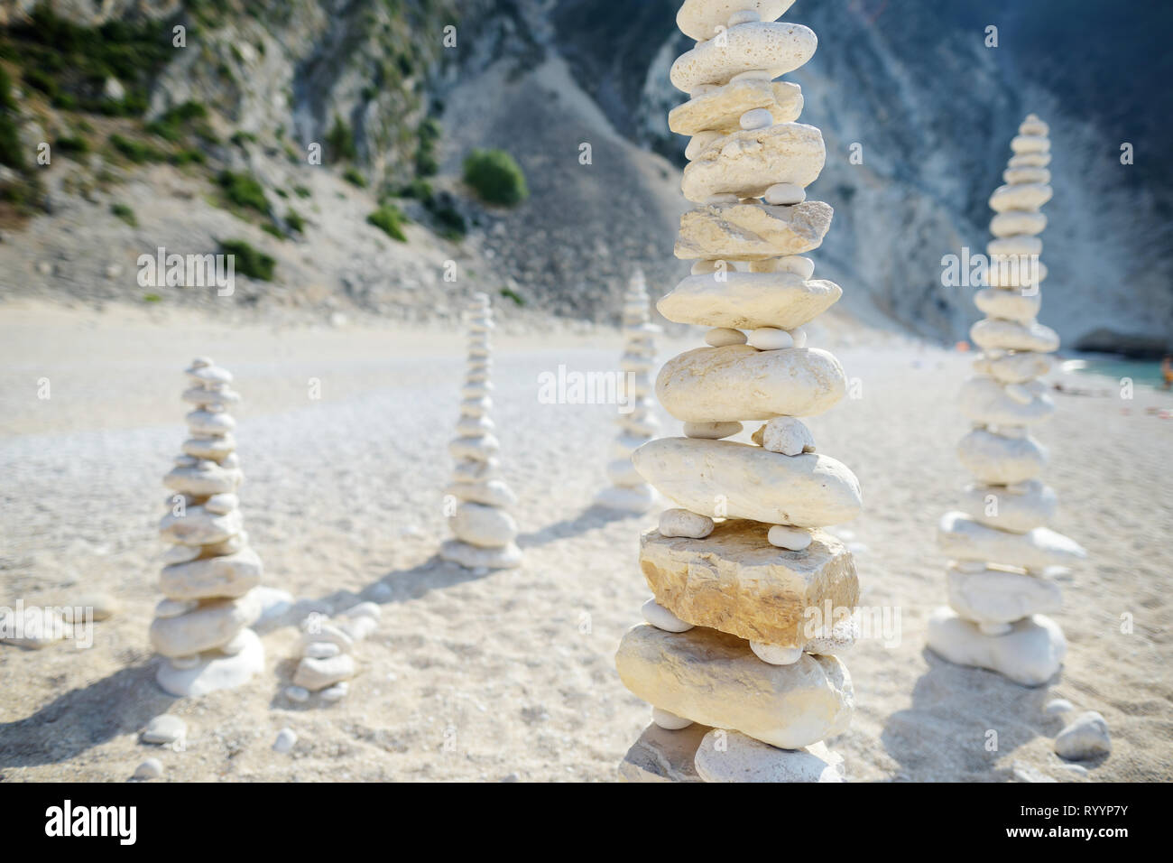 Stacks of stones hi-res stock photography and images - Alamy