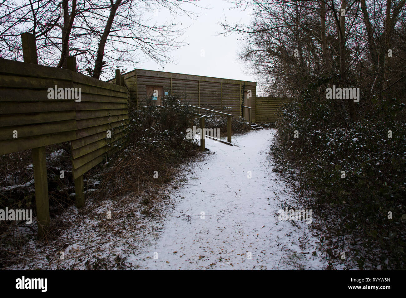 Footpath to south ivy hide hi-res stock photography and images - Alamy