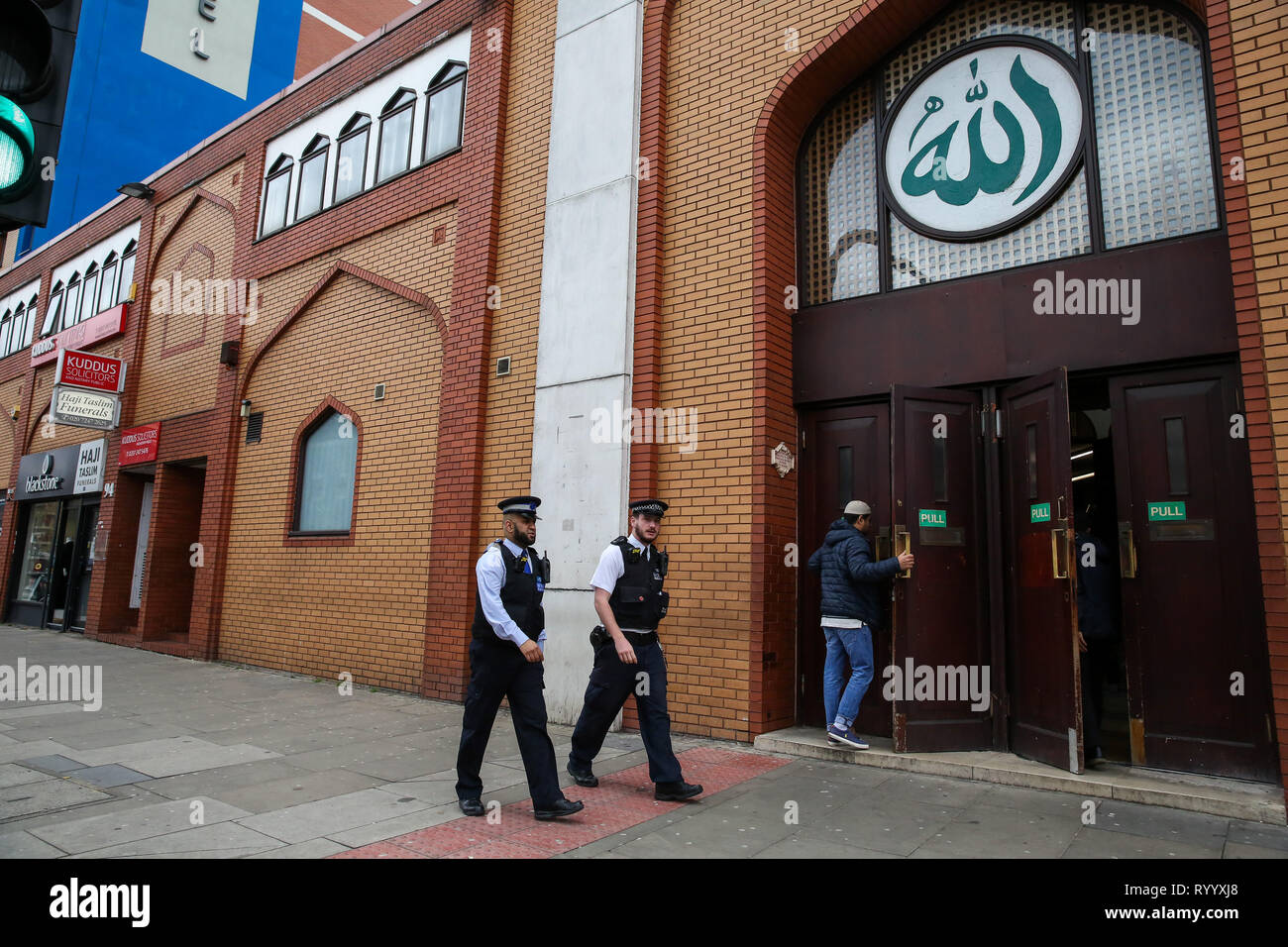 East London Mosque, London, UK 15 Mar 2019 - Police Officers outside ...