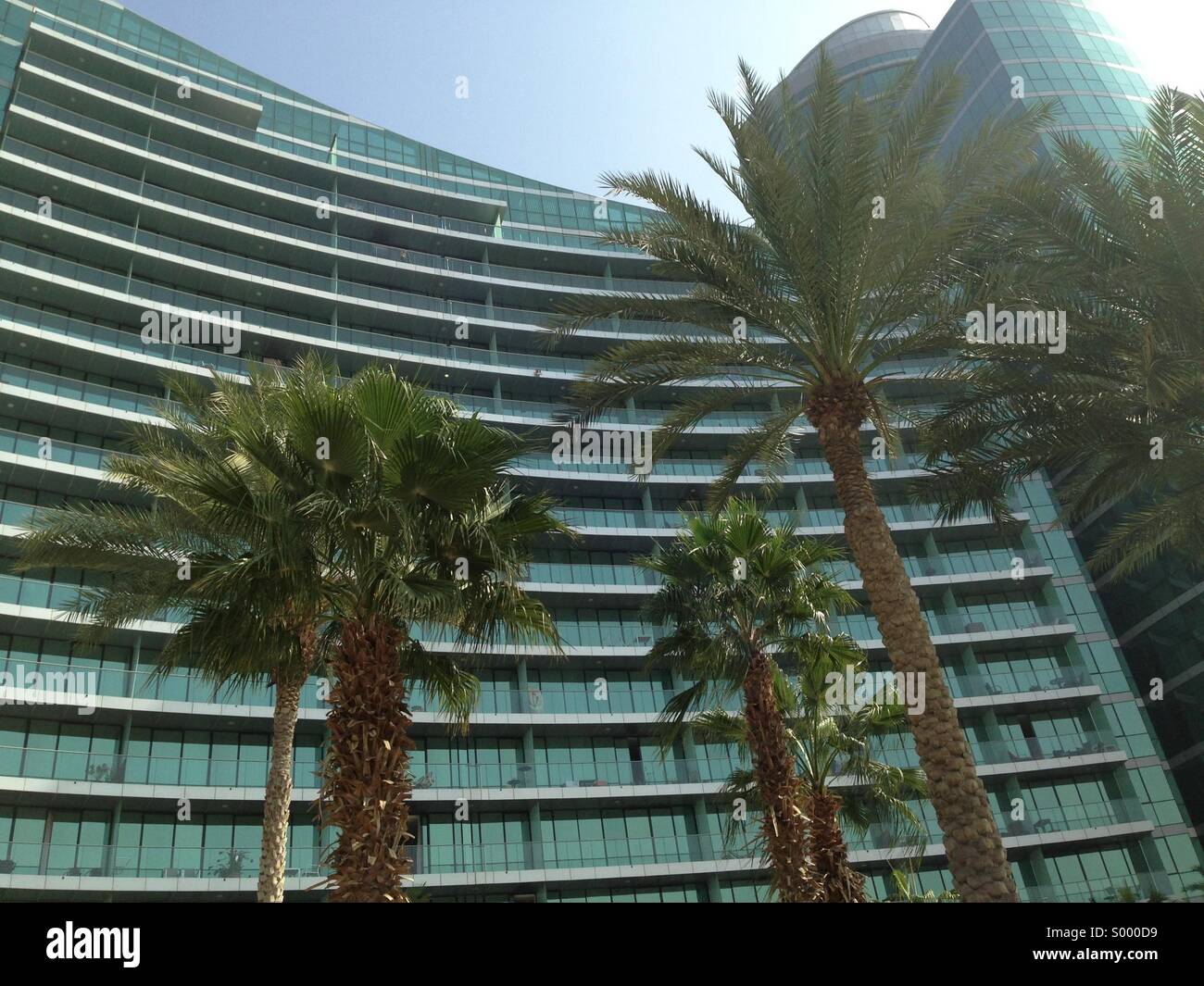 Dubai modern building hi-res stock photography and images - Alamy