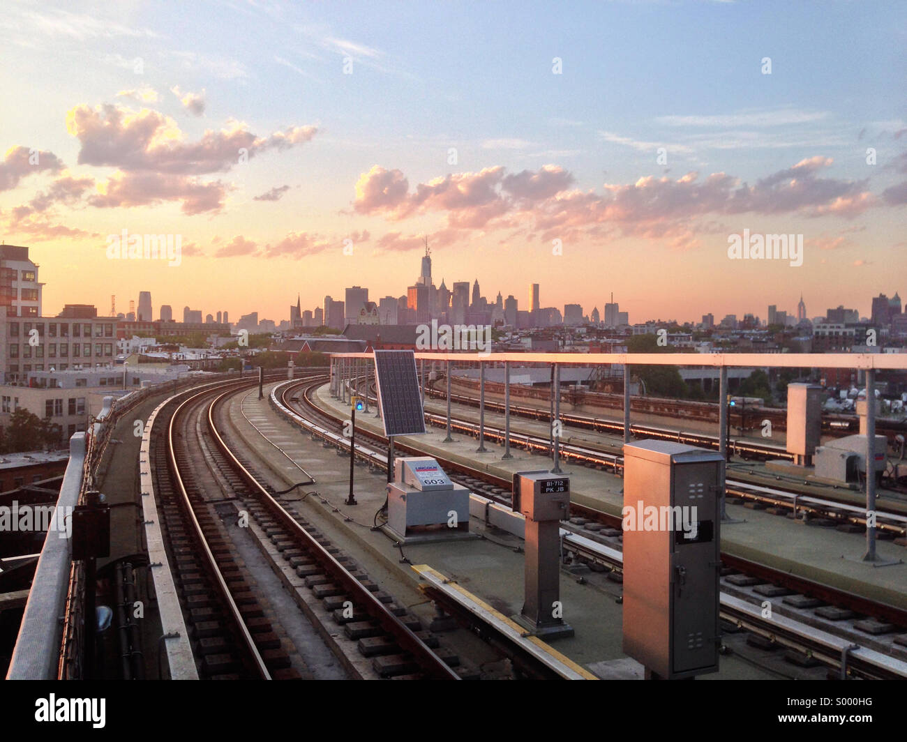 Subway station in brooklyn hi-res stock photography and images - Alamy