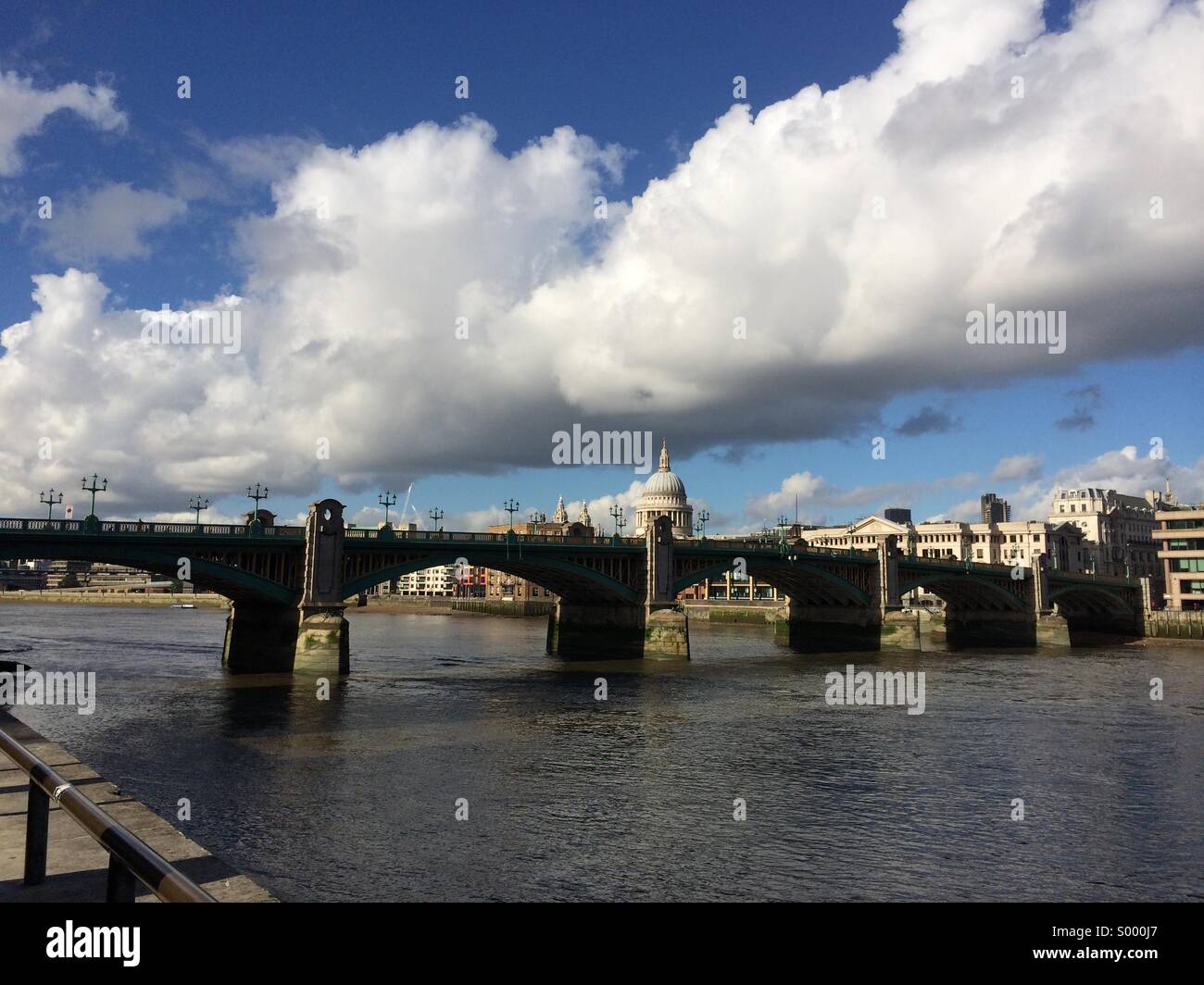 Southwark st hi-res stock photography and images - Alamy