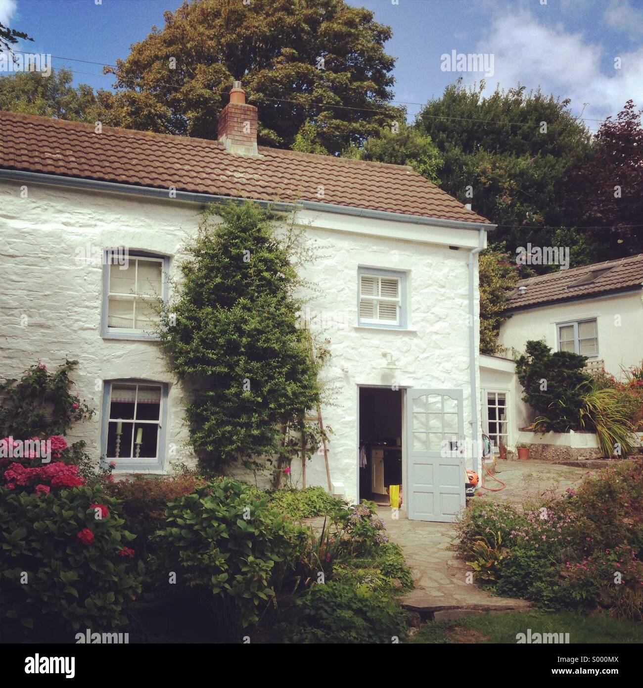 Cornish house hi-res stock photography and images - Alamy