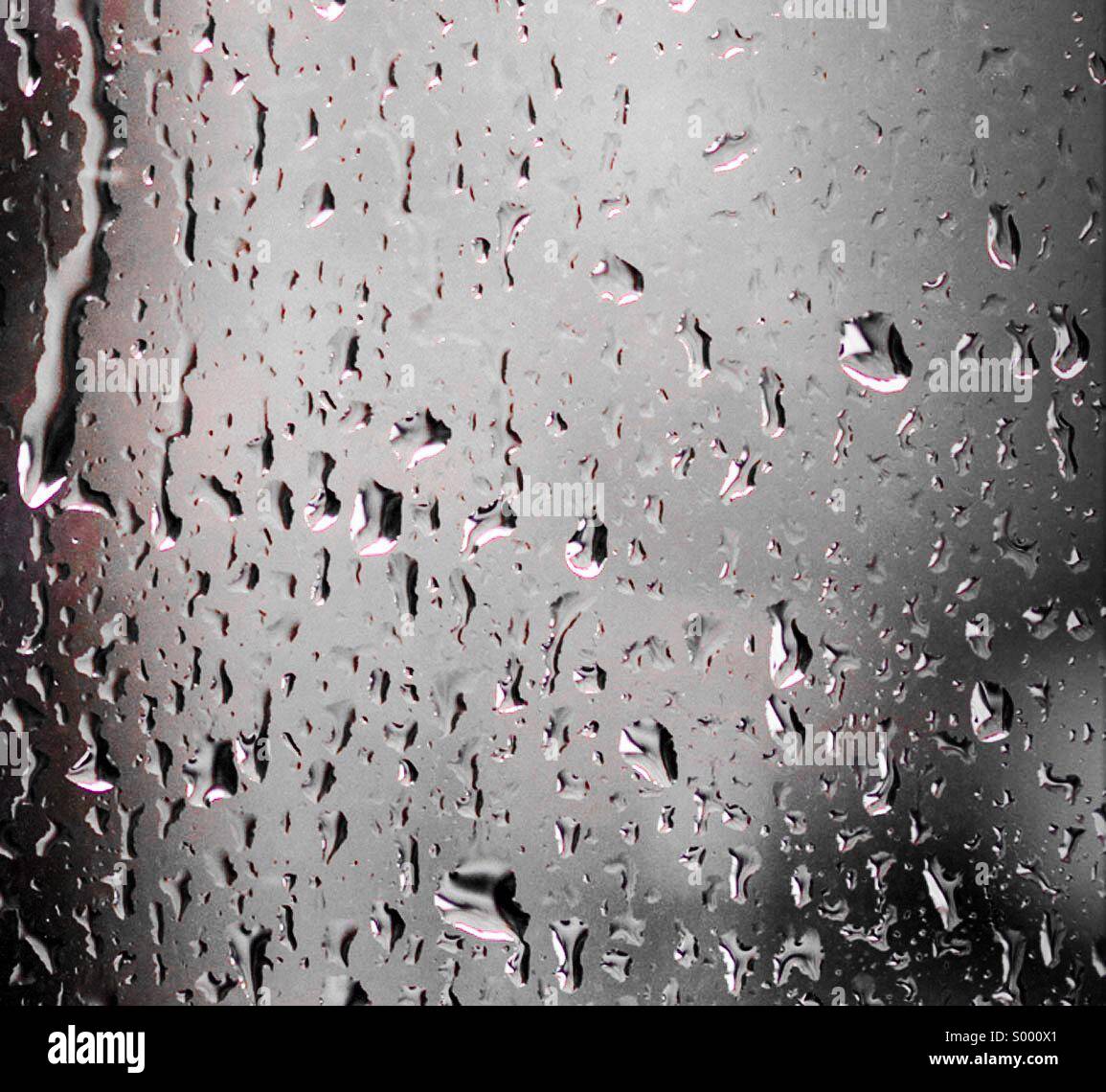 Rain running down hi-res stock photography and images - Alamy