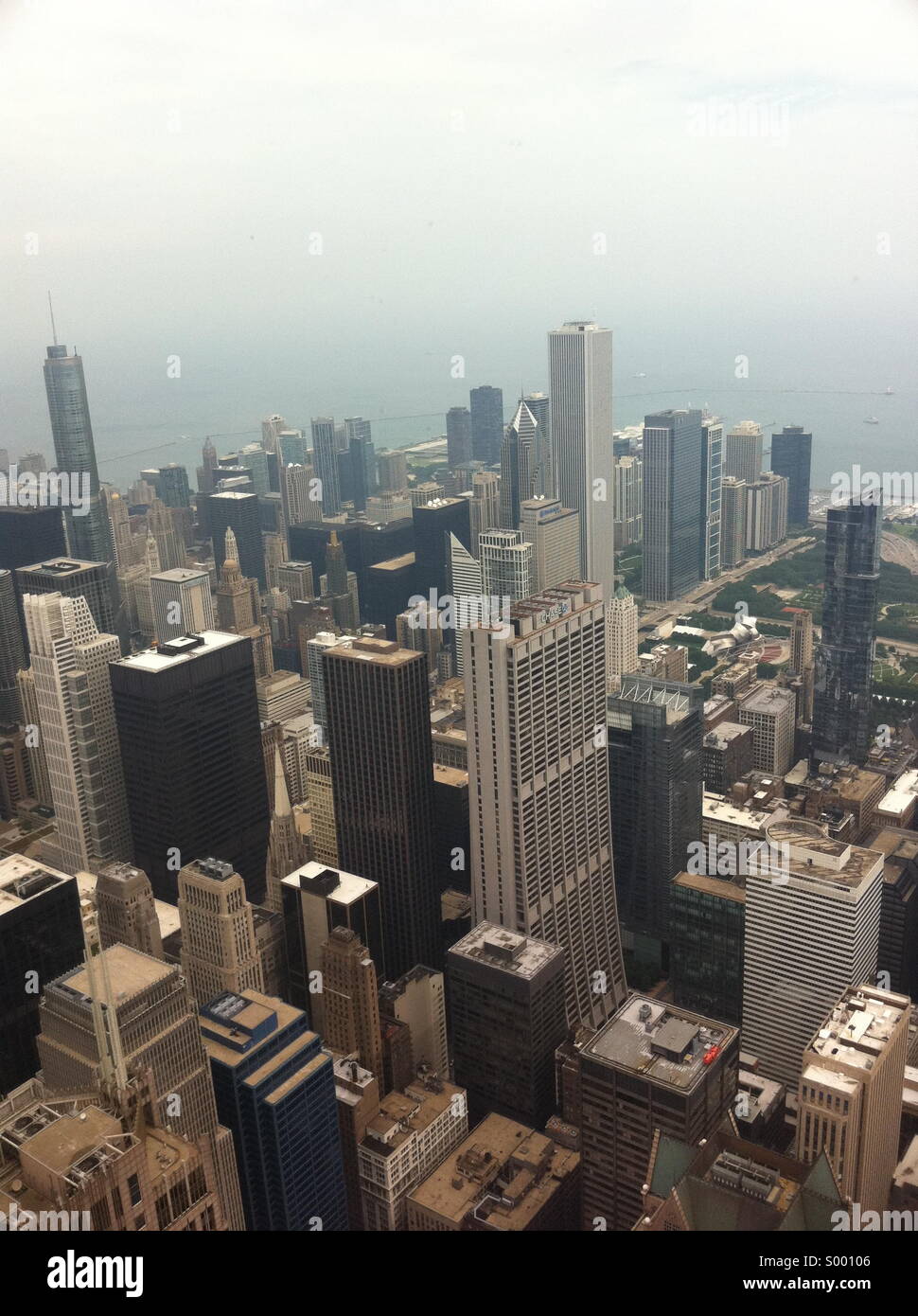 Aerial landscape of Chicago, Illinois Stock Photo - Alamy