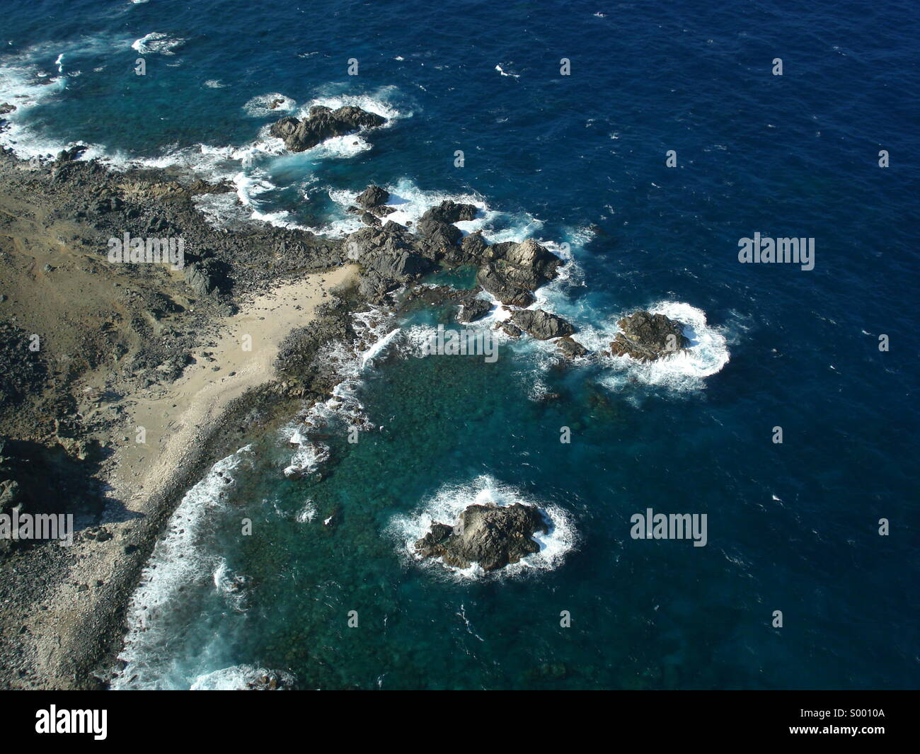 Aruba aerial hi-res stock photography and images - Alamy