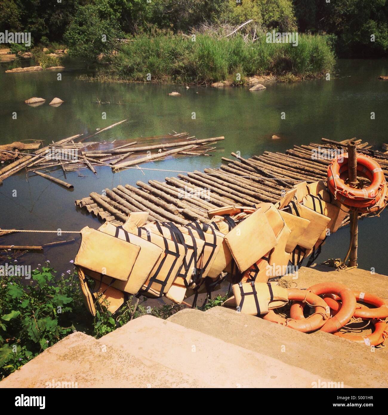 Raft island hi-res stock photography and images - Alamy