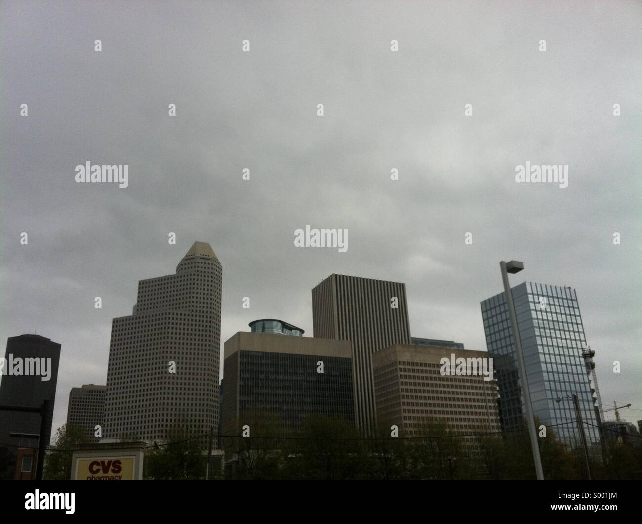 Grey skies hi-res stock photography and images - Alamy